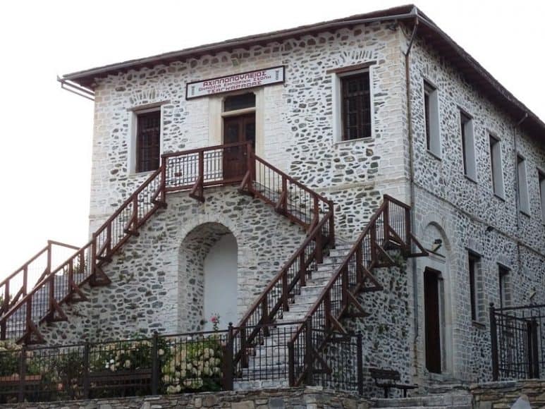La région du Pélion,Grèce:les villages de Tsagarada, Mouresi, Kissos ...