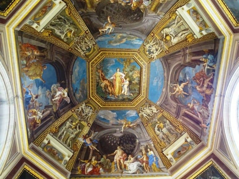 A day tour of Rome with walks of Italy