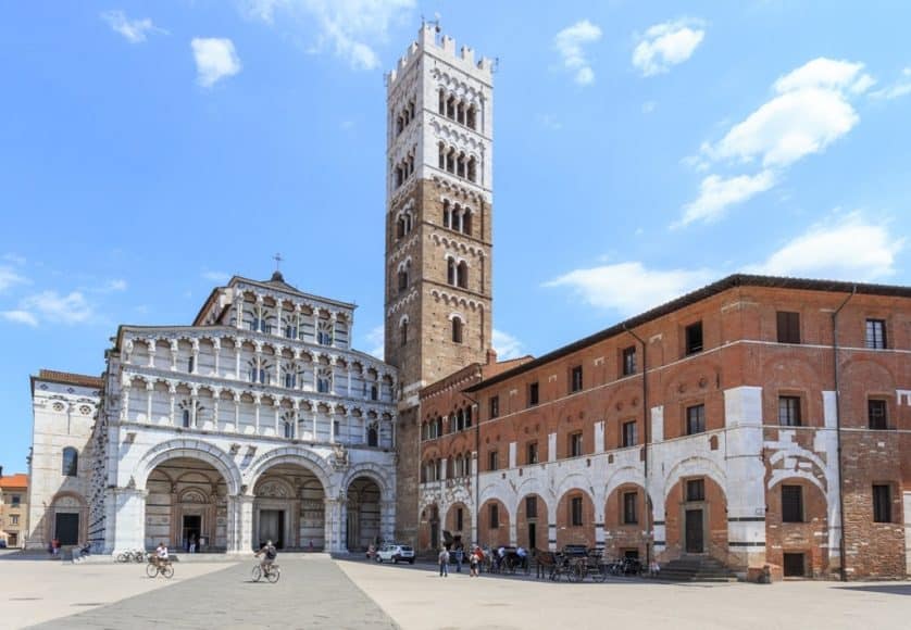 7 Picturesque Walled Cities in Italy - Travel Passionate