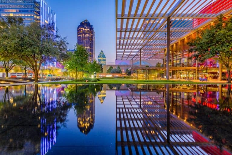 Warm Places to Visit in November in the USA - Travel Passionate