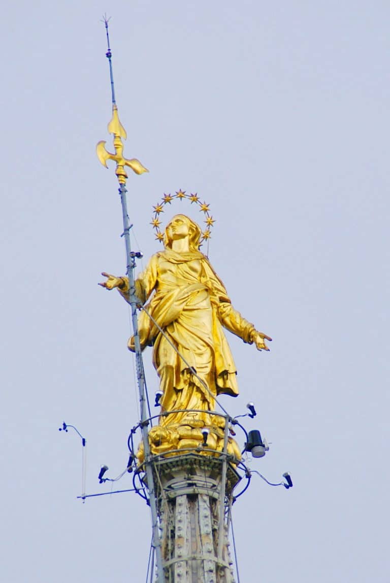 18 Famous Italian Statues and where to see them - Travel Passionate