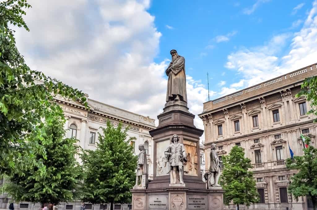 18 Famous Italian Statues and where to see them - Travel Passionate