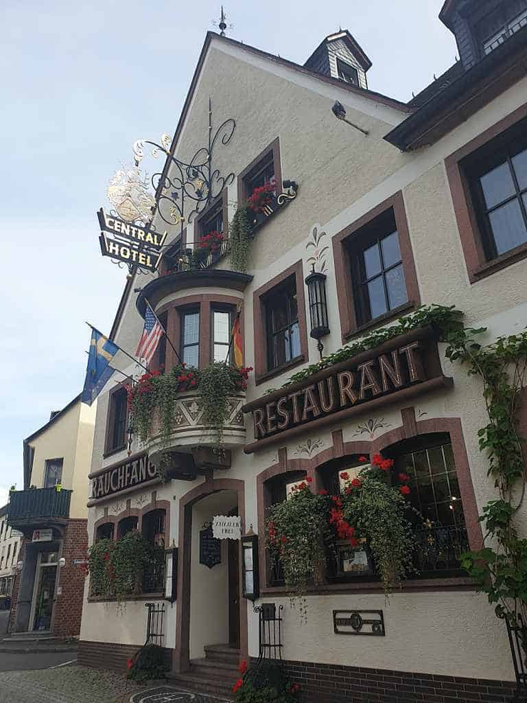 Ultimate Guide to Rüdesheim am Rhein in Germany