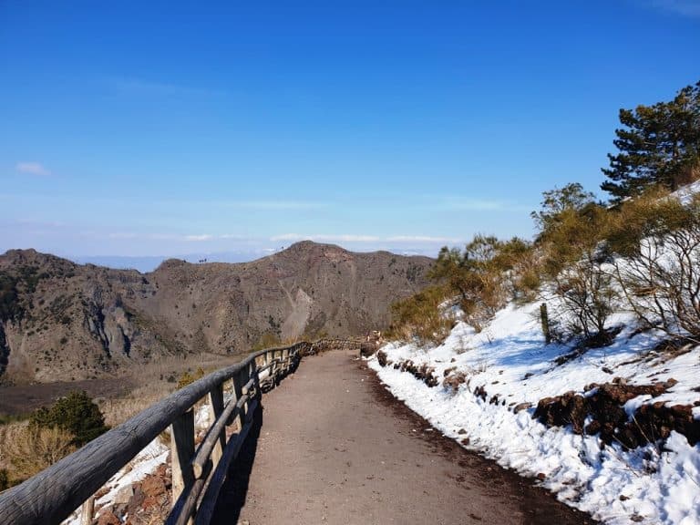 How to get from Naples to Mount Vesuvius - Travel Passionate